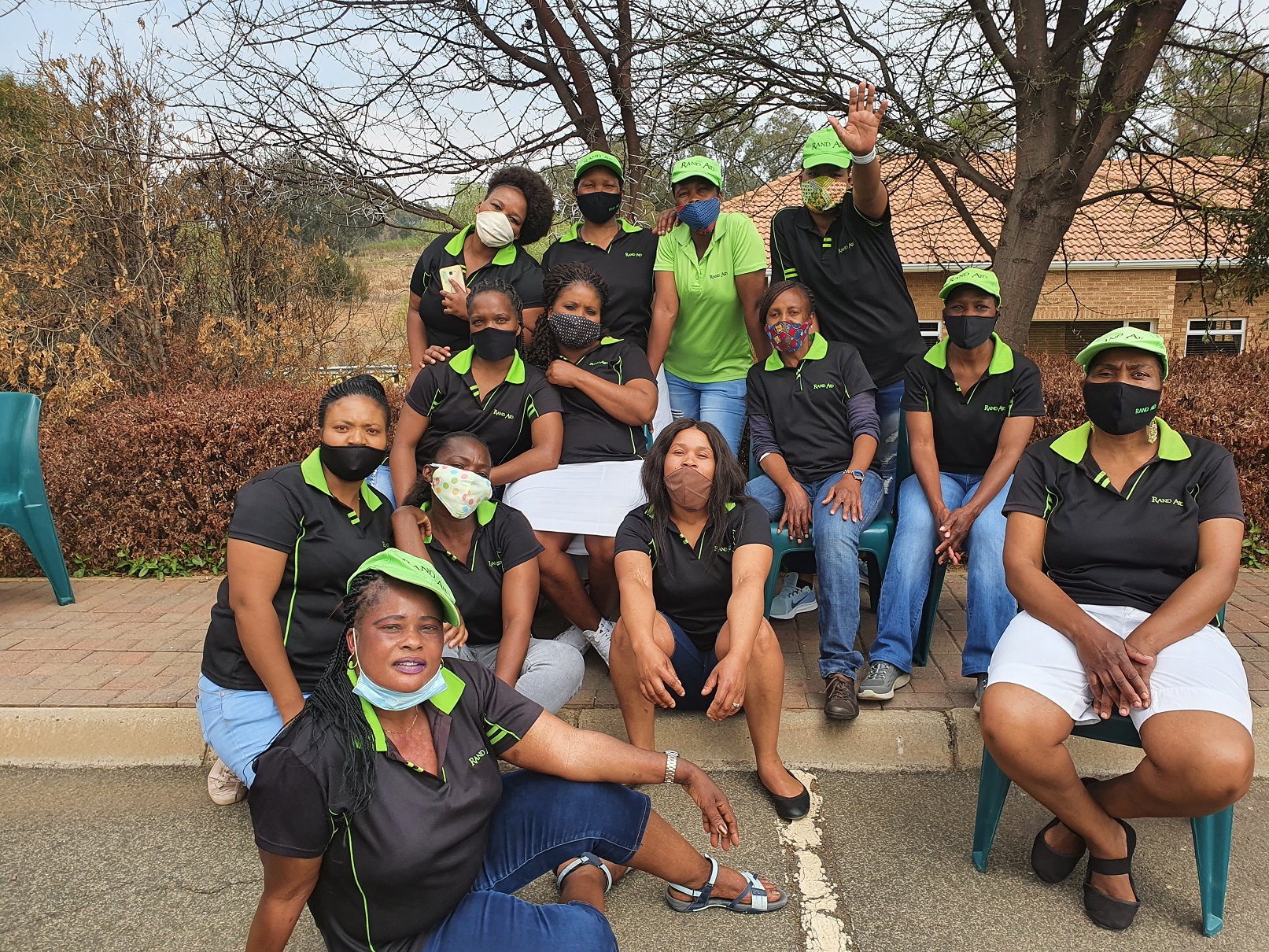 Walking and dancing to celebrate spring at Inyoni Creek – Rand Aid ...