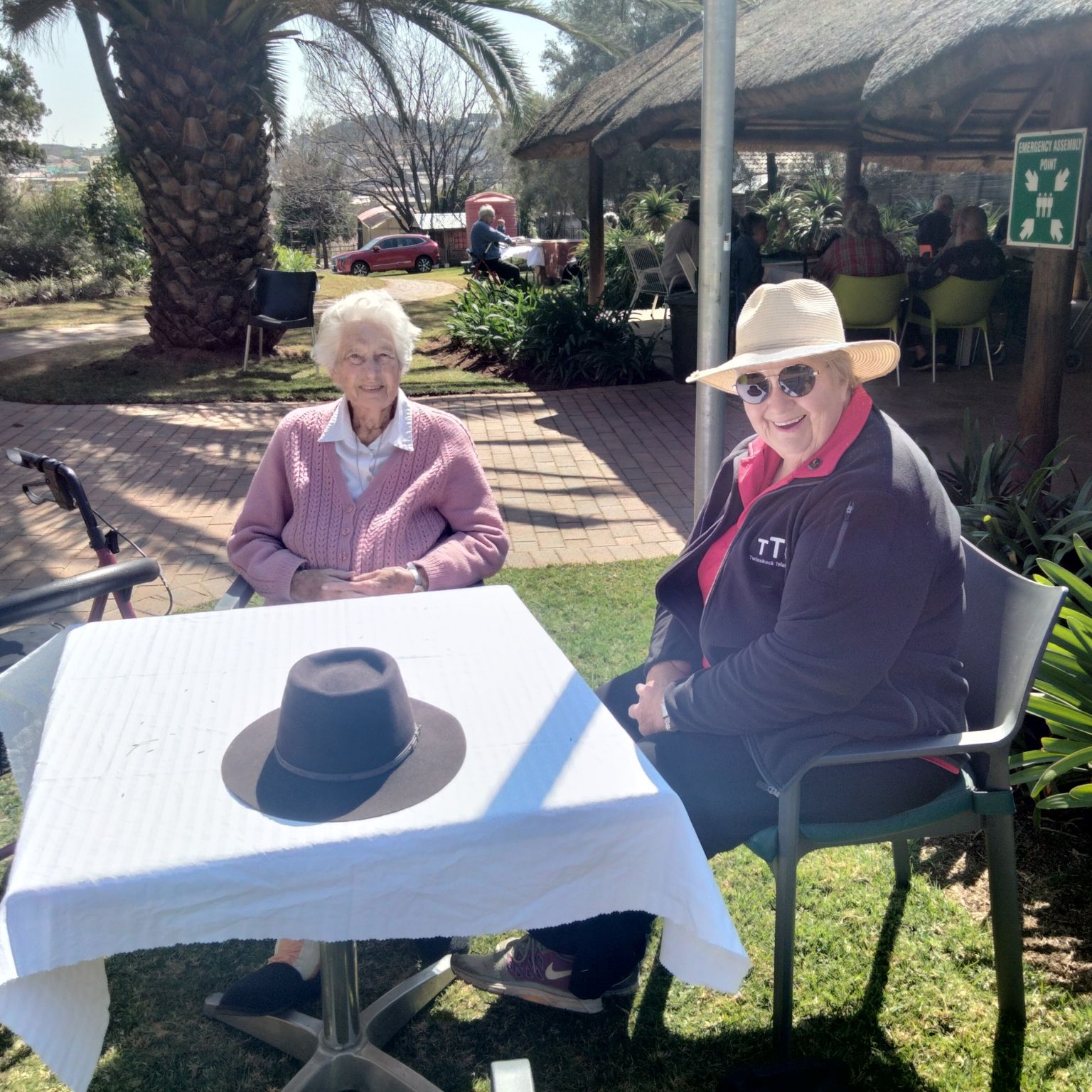 Families and friends enjoy a special day together at Thembalami – Rand ...