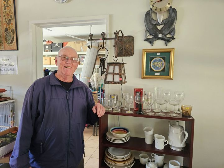 Treasure hunting at Tarentaal’s White Elephant – Rand Aid Association
